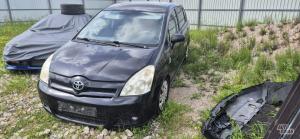 Toyota Corolla Verso 2006 in Klaipeda, with an engine capacity of 2.20 L and mileage of 32 thousand km for 850 €, photo  on AUTOMOTO.COM.LV