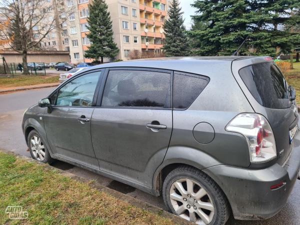 Toyota Corolla Verso 2007 Kauņa, ar dzinēja tilpumu 2.20 L un nobraukumu 353 tūkst. km par 1999 €, foto 1 vietnē AUTOMOTO.COM.LV