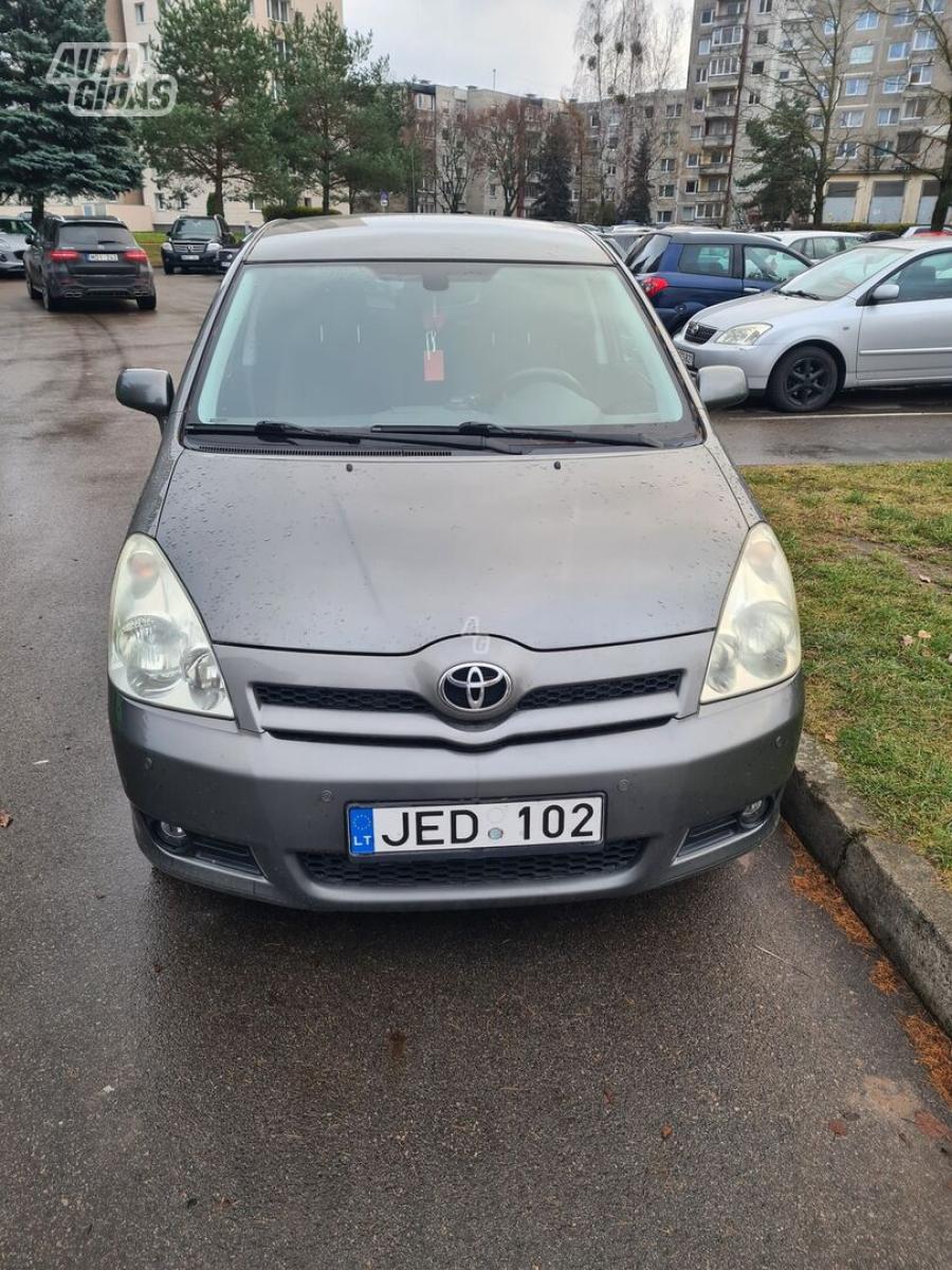 Toyota Corolla Verso 2007 Kauņa, ar dzinēja tilpumu 2.20 L un nobraukumu 353 tūkst. km par 1999 €, foto 4 vietnē AUTOMOTO.COM.LV