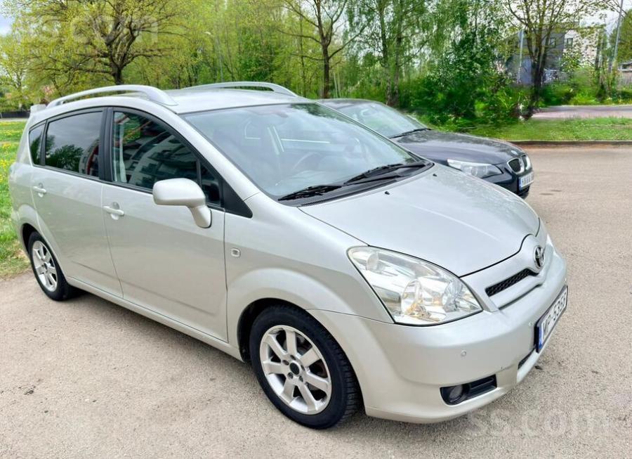 Toyota Corolla Verso 2007 Rīga, ar dzinēja tilpumu 2.20 L un nobraukumu 283 tūkst. km par 2950 €, foto 5 vietnē AUTOMOTO.COM.LV