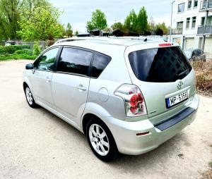 Toyota Corolla Verso 2007 Rīga, ar dzinēja tilpumu 2.20 L un nobraukumu 283 tūkst. km par 2950 €, foto 6 vietnē AUTOMOTO.COM.LV