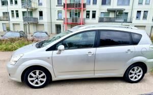 Toyota Corolla Verso 2007 Rīga, ar dzinēja tilpumu 2.20 L un nobraukumu 283 tūkst. km par 2950 €, foto 10 vietnē AUTOMOTO.COM.LV