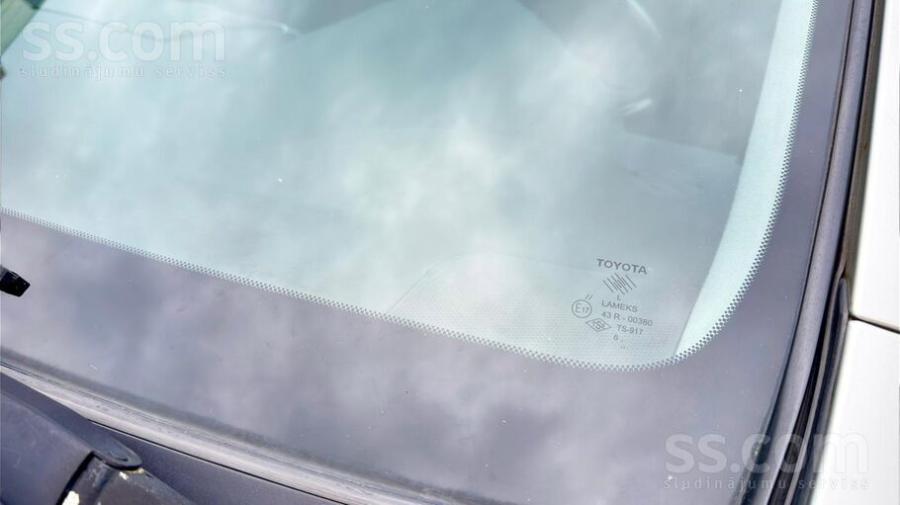 Toyota Corolla Verso 2007 Rīga, ar dzinēja tilpumu 2.20 L un nobraukumu 283 tūkst. km par 2950 €, foto 21 vietnē AUTOMOTO.COM.LV
