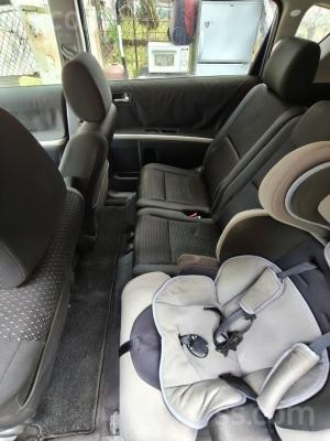 Toyota Corolla Verso 2008 Rīga, ar dzinēja tilpumu 2.20 L un nobraukumu 307 tūkst. km par 1800 €, foto 7 vietnē AUTOMOTO.COM.LV