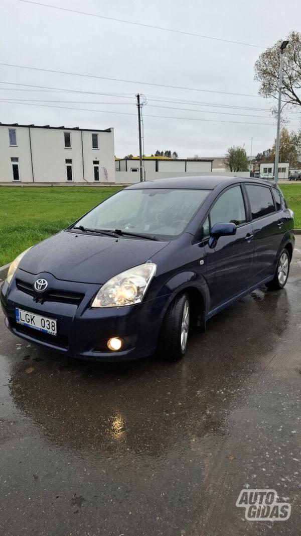 Toyota Corolla Verso 2008 in Jonava on AUTOMOTO.COM.LV Toyota Corolla Verso 2008 in Jonava, with an engine capacity of 2.20 L and mileage of 389 thousand km for 2000 €, photo 3 on AUTOMOTO.COM.LV