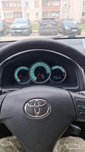 Toyota Corolla Verso 2008 in Jonava, with an engine capacity of 2.20 L and mileage of 389 thousand km for 2000 €, photo 8 on AUTOMOTO.COM.LV