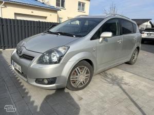 Toyota Corolla Verso 2009 Panevēža, ar dzinēja tilpumu 2.20 L un nobraukumu 330 tūkst. km par 1200 €, foto  vietnē AUTOMOTO.COM.LV