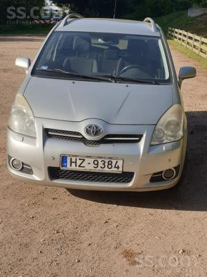 Toyota Corolla Verso 2009 in Riga, with an engine capacity of 1.80 L and mileage of 285 thousand km for 1800 €, photo 6 on AUTOMOTO.COM.LV