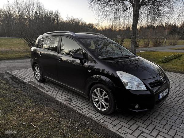 Тойота Королла Версо 2008 в Раквере, объемом двигателя 2.20 л и пробегом 324 тыс. км за 2000 €, фото 5 на AUTOMOTO.COM.LV