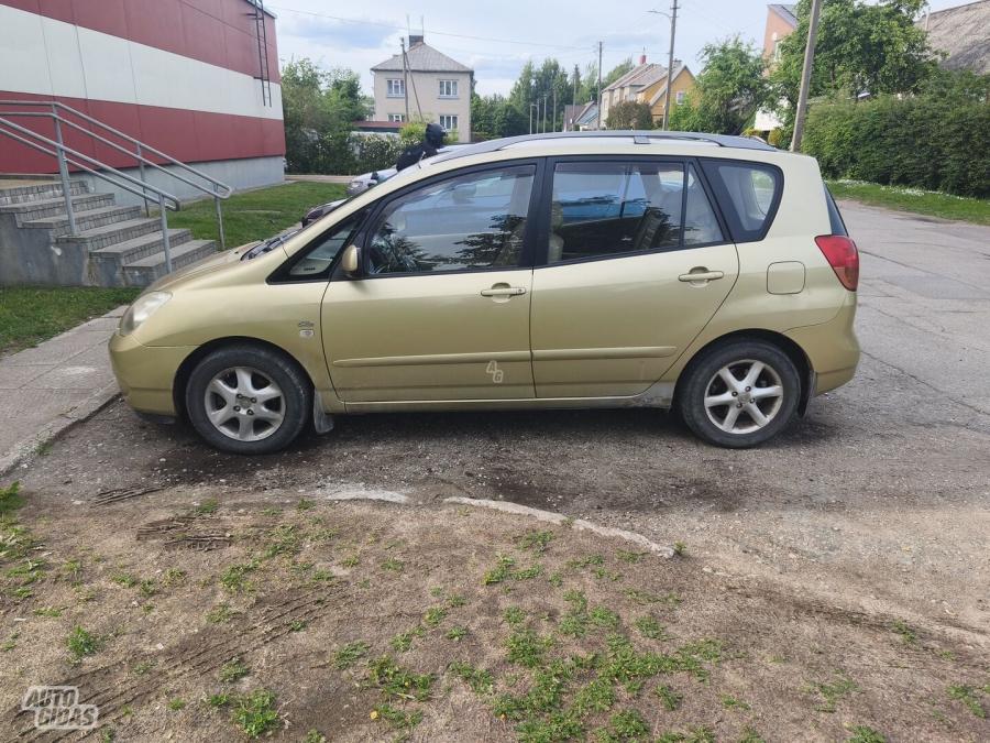 Тойота Королла Версо 2002 в Тельшяй, объемом двигателя 2.00 л и пробегом 330 тыс. км за 700 €, фото 7 на AUTOMOTO.COM.LV