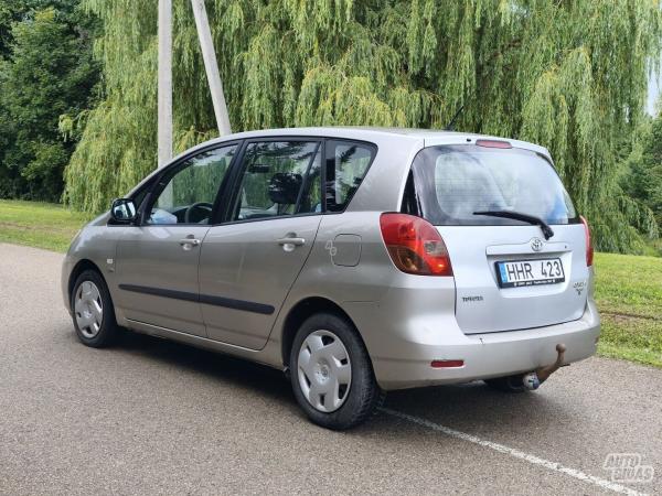 Toyota Corolla Verso 2002 Jonava, ar dzinēja tilpumu 2.00 L un nobraukumu 261 tūkst. km par 750 €, foto 4 vietnē AUTOMOTO.COM.LV