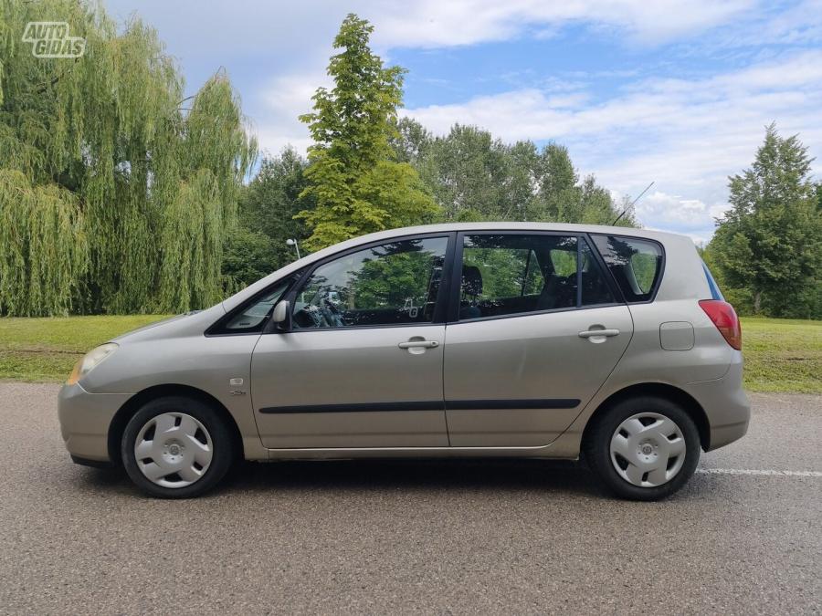 Тойота Королла Версо 2002 в Ионава, объемом двигателя 2.00 л и пробегом 261 тыс. км за 750 €, фото 9 на AUTOMOTO.COM.LV