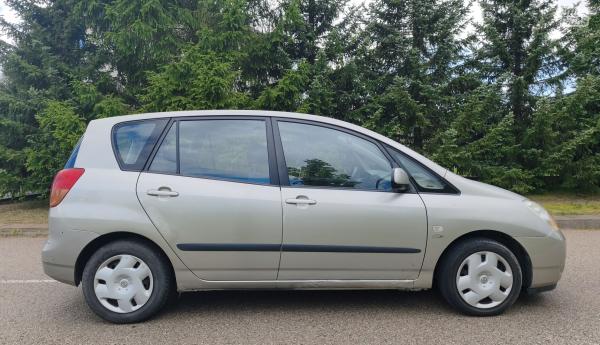 Toyota Corolla Verso 2002 Jonava, ar dzinēja tilpumu 2.00 L un nobraukumu 261 tūkst. km par 750 €, foto 10 vietnē AUTOMOTO.COM.LV