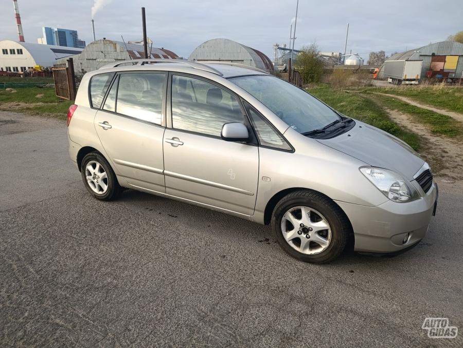 Toyota Corolla Verso 2002 Klaipėda, ar dzinēja tilpumu 2.00 L un nobraukumu 291 tūkst. km par 650 €, foto 5 vietnē AUTOMOTO.COM.LV
