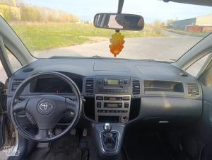 Toyota Corolla Verso 2002 Klaipėda, ar dzinēja tilpumu 2.00 L un nobraukumu 291 tūkst. km par 650 €, foto 10 vietnē AUTOMOTO.COM.LV