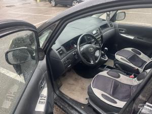 Toyota Corolla Verso 2002 Ignalina, ar dzinēja tilpumu 2.00 L un nobraukumu 331 tūkst. km par 850 €, foto 7 vietnē AUTOMOTO.COM.LV