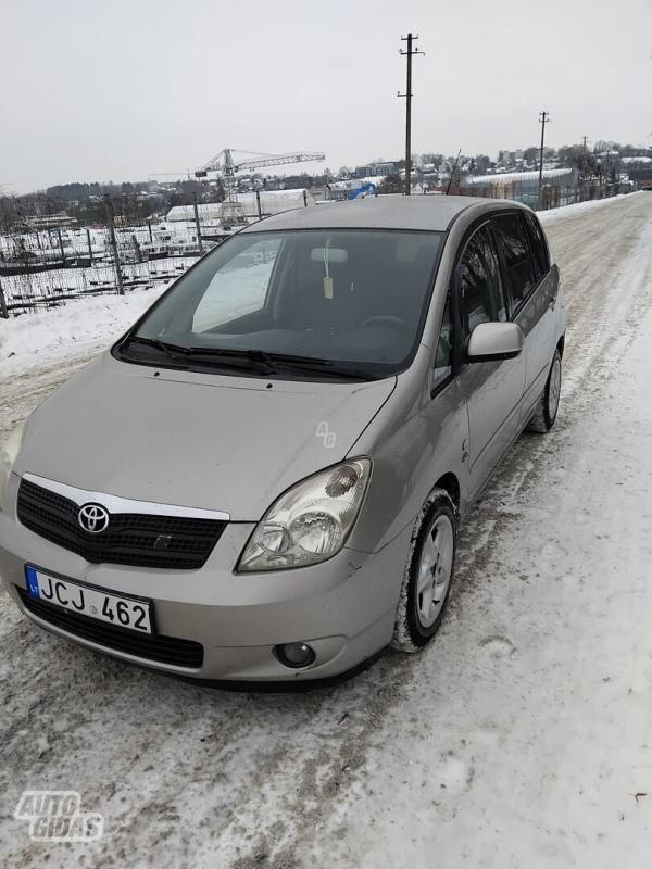 Toyota Corolla Verso 2003 Kauņa, ar dzinēja tilpumu 2.00 L un nobraukumu 362 tūkst. km par 1000 €, foto 4 vietnē AUTOMOTO.COM.LV
