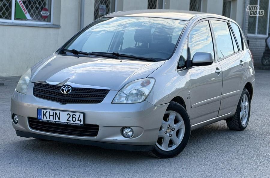 Toyota Corolla Verso 2003 in Radviliskis, with an engine capacity of 2.00 L and mileage of 332 thousand km for 1450 €, photo 4 on AUTOMOTO.COM.LV