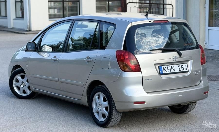 Toyota Corolla Verso 2003 in Radviliskis, with an engine capacity of 2.00 L and mileage of 332 thousand km for 1450 €, photo 12 on AUTOMOTO.COM.LV