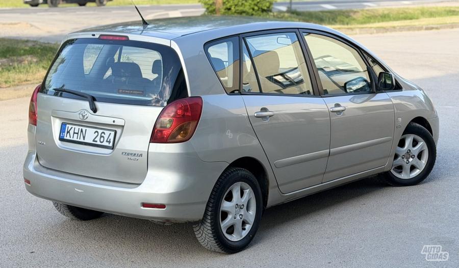 Toyota Corolla Verso 2003 in Radviliskis, with an engine capacity of 2.00 L and mileage of 332 thousand km for 1450 €, photo 13 on AUTOMOTO.COM.LV