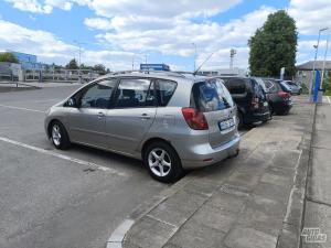 Toyota Corolla Verso 2003 Viļņa, ar dzinēja tilpumu 2.00 L un nobraukumu 260 tūkst. km par 1200 €, foto 4 vietnē AUTOMOTO.COM.LV