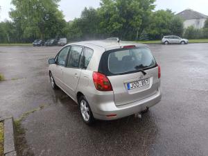 Toyota Corolla Verso 2003 in Klaipeda, with an engine capacity of 2.00 L and mileage of 245 thousand km for 599 €, photo 5 on AUTOMOTO.COM.LV