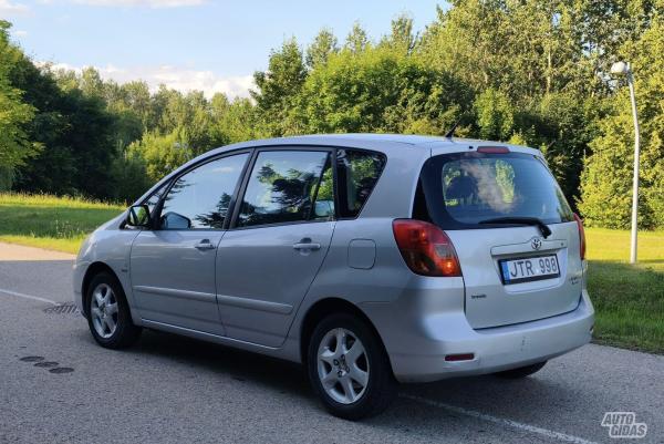 Toyota Corolla Verso 2003 in Jonava, with an engine capacity of 1.60 L and mileage of 228 thousand km for 1190 €, photo 4 on AUTOMOTO.COM.LV
