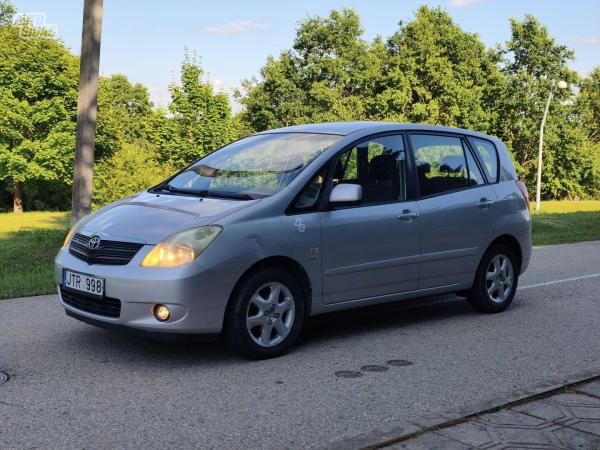 Toyota Corolla Verso 2003 in Jonava, with an engine capacity of 1.60 L and mileage of 228 thousand km for 1190 €, photo 6 on AUTOMOTO.COM.LV