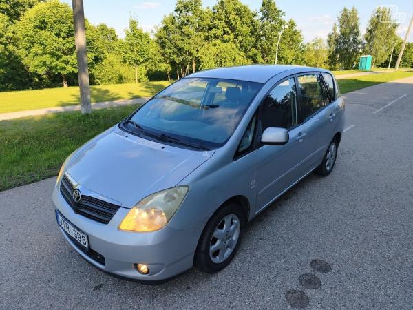 Toyota Corolla Verso 2003 in Jonava, with an engine capacity of 1.60 L and mileage of 228 thousand km for 1190 €, photo 10 on AUTOMOTO.COM.LV