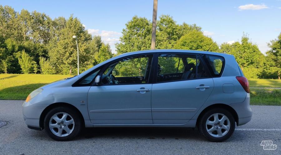 Toyota Corolla Verso 2003 Jonava, ar dzinēja tilpumu 1.60 L un nobraukumu 228 tūkst. km par 1190 €, foto 12 vietnē AUTOMOTO.COM.LV