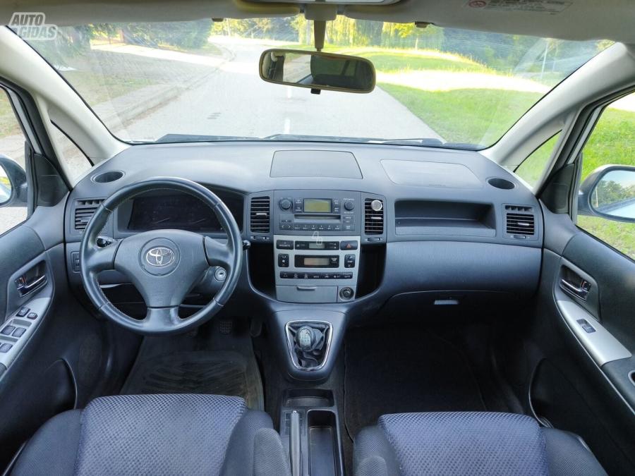 Toyota Corolla Verso 2003 Jonava, ar dzinēja tilpumu 1.60 L un nobraukumu 228 tūkst. km par 1190 €, foto 17 vietnē AUTOMOTO.COM.LV