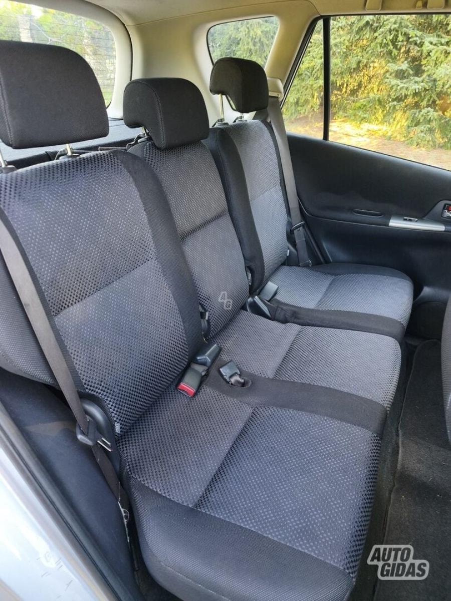 Toyota Corolla Verso 2003 Jonava, ar dzinēja tilpumu 1.60 L un nobraukumu 228 tūkst. km par 1190 €, foto 22 vietnē AUTOMOTO.COM.LV