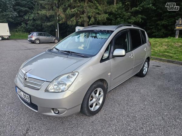 Toyota Corolla Verso 2003 in Vilnius, with an engine capacity of 2.00 L and mileage of 243 thousand km for 1350 €, photo 5 on AUTOMOTO.COM.LV