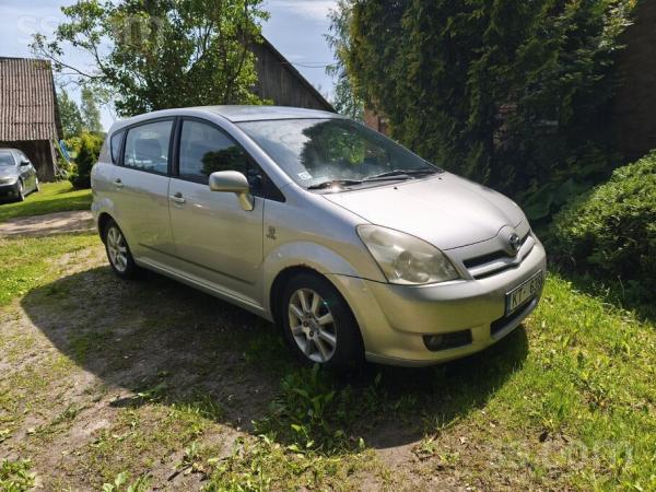 Toyota Corolla Verso 2004 Jelgava, ar dzinēja tilpumu 2.00 L un nobraukumu 390 tūkst. km par 1100 €, foto 2 vietnē AUTOMOTO.COM.LV