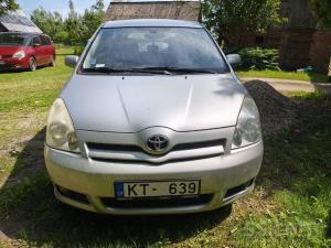 Toyota Corolla Verso 2004 Jelgava, ar dzinēja tilpumu 2.00 L un nobraukumu 390 tūkst. km par 1100 €, foto 6 vietnē AUTOMOTO.COM.LV