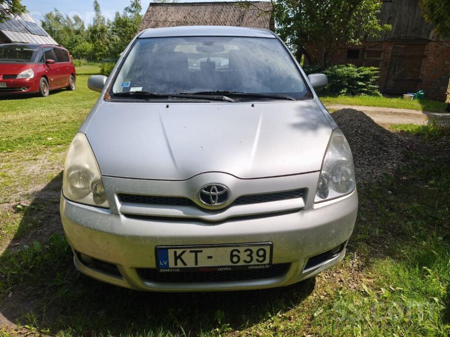 Toyota Corolla Verso 2004 Jelgava, ar dzinēja tilpumu 2.00 L un nobraukumu 390 tūkst. km par 1100 €, foto 6 vietnē AUTOMOTO.COM.LV