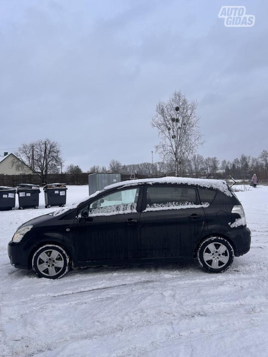 Toyota Corolla Verso 2004 Kauņa, ar dzinēja tilpumu 2.00 L un nobraukumu 362 tūkst. km par 999 €, foto 3 vietnē AUTOMOTO.COM.LV