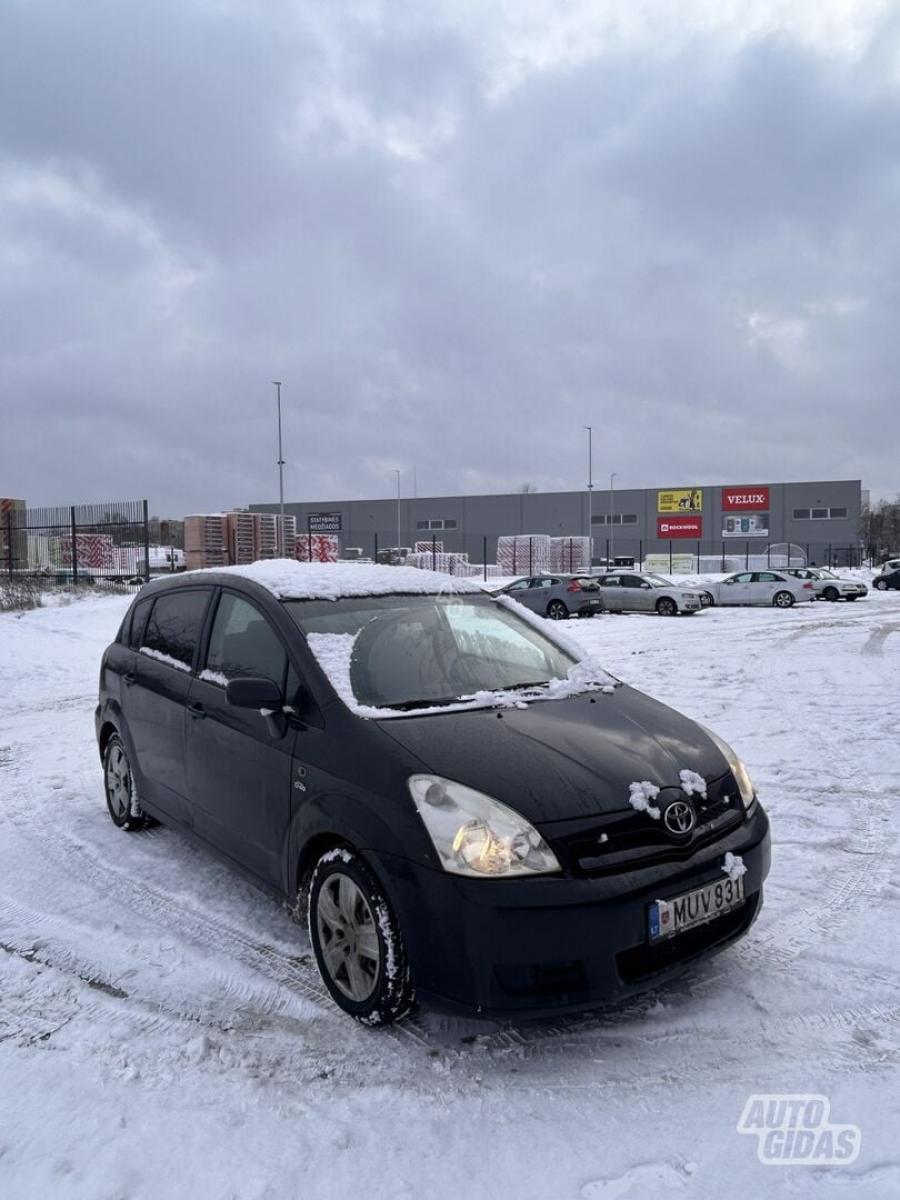 Toyota Corolla Verso 2004 Kauņa, ar dzinēja tilpumu 2.00 L un nobraukumu 362 tūkst. km par 999 €, foto 6 vietnē AUTOMOTO.COM.LV