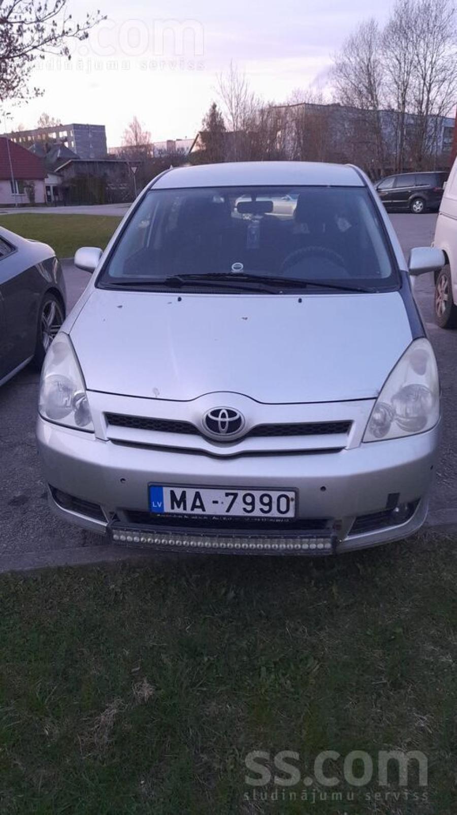 Toyota Corolla Verso 2004 Preiļi, ar dzinēja tilpumu 2.00 L un nobraukumu 440 tūkst. km par 600 €, foto 1 vietnē AUTOMOTO.COM.LV