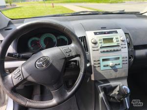 Toyota Corolla Verso 2004 Kauņa, ar dzinēja tilpumu 2.00 L un nobraukumu 350 tūkst. km par 680 €, foto 16 vietnē AUTOMOTO.COM.LV