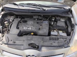 Toyota Corolla Verso 2004 Kauņa, ar dzinēja tilpumu 2.00 L un nobraukumu 350 tūkst. km par 680 €, foto 20 vietnē AUTOMOTO.COM.LV