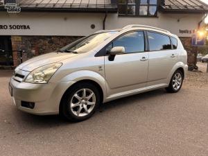 Toyota Corolla Verso 2004 Panevēža, ar dzinēja tilpumu 2.00 L un nobraukumu 308 tūkst. km par 1700 €, foto  vietnē AUTOMOTO.COM.LV