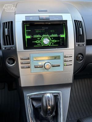 Toyota Corolla Verso 2004 Panevēža, ar dzinēja tilpumu 2.00 L un nobraukumu 308 tūkst. km par 1700 €, foto 13 vietnē AUTOMOTO.COM.LV
