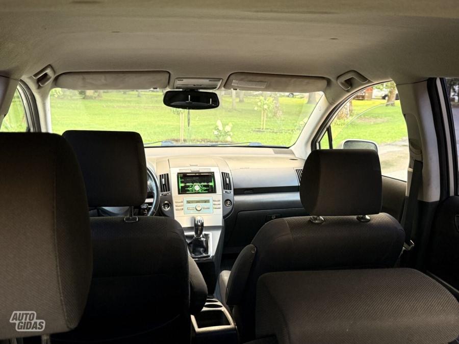 Toyota Corolla Verso 2004 Panevēža, ar dzinēja tilpumu 2.00 L un nobraukumu 308 tūkst. km par 1700 €, foto 17 vietnē AUTOMOTO.COM.LV