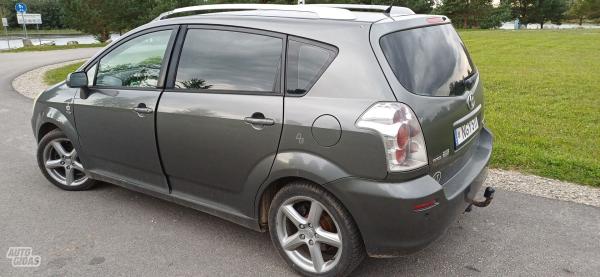 Toyota Corolla Verso 2004 Šauļi, ar dzinēja tilpumu 2.00 L un nobraukumu 0 tūkst. km par 1250 €, foto 4 vietnē AUTOMOTO.COM.LV