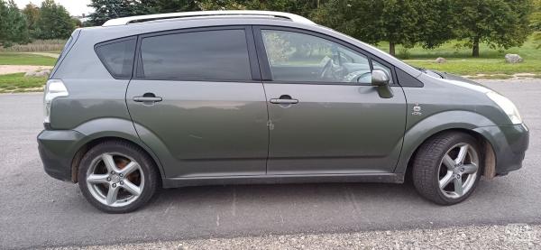 Toyota Corolla Verso 2004 Šauļi, ar dzinēja tilpumu 2.00 L un nobraukumu 0 tūkst. km par 1250 €, foto 6 vietnē AUTOMOTO.COM.LV