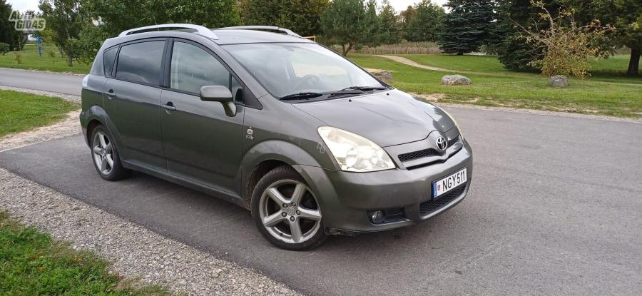 Toyota Corolla Verso 2004 Šauļi, ar dzinēja tilpumu 2.00 L un nobraukumu 0 tūkst. km par 1250 €, foto 7 vietnē AUTOMOTO.COM.LV