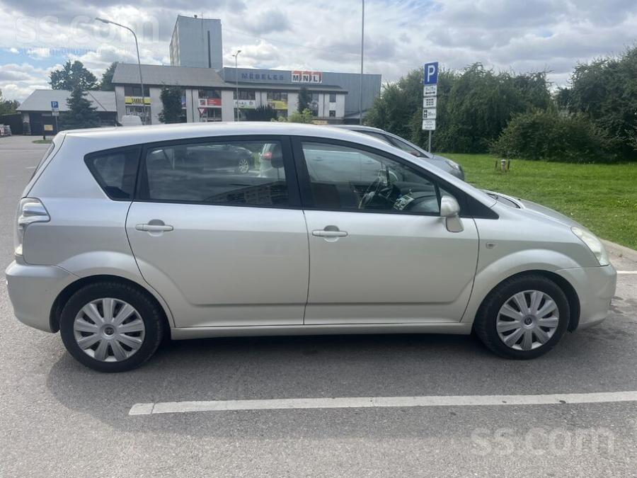 Toyota Corolla Verso 2005 Jelgava, ar dzinēja tilpumu 2.00 L un nobraukumu 391 tūkst. km par 1650 €, foto 2 vietnē AUTOMOTO.COM.LV