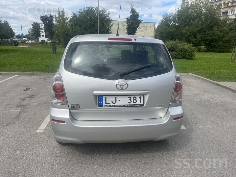 Toyota Corolla Verso 2005 Jelgava, ar dzinēja tilpumu 2.00 L un nobraukumu 391 tūkst. km par 1650 €, foto 8 vietnē AUTOMOTO.COM.LV