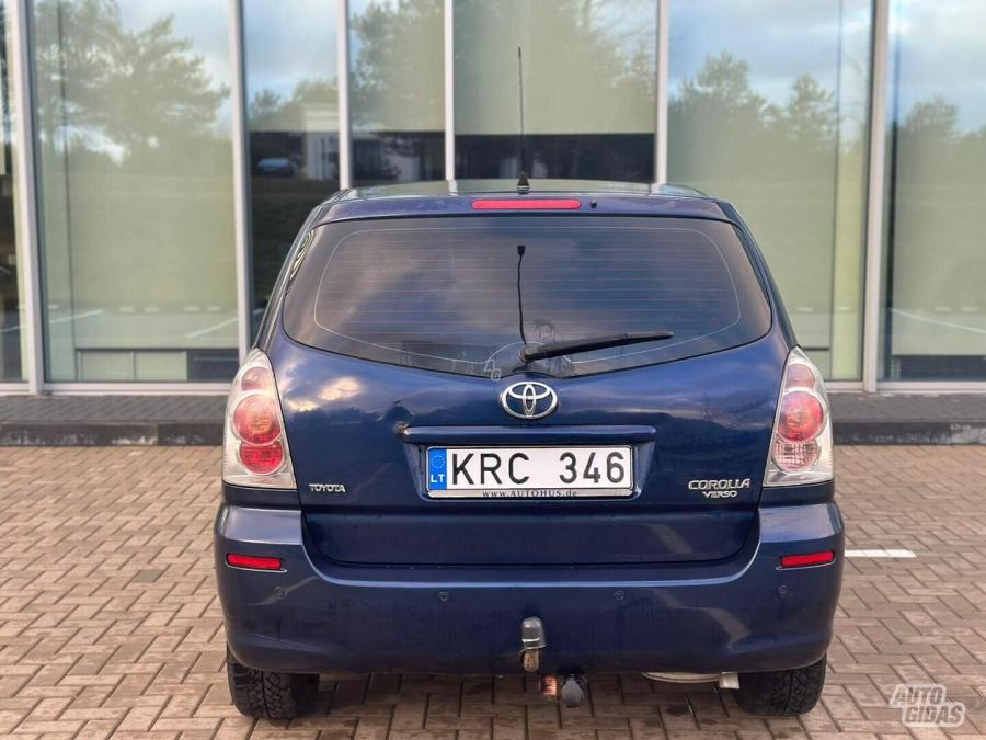 Toyota Corolla Verso 2005 Viļņa, ar dzinēja tilpumu 1.80 L un nobraukumu 320 tūkst. km par 2200 €, foto 6 vietnē AUTOMOTO.COM.LV